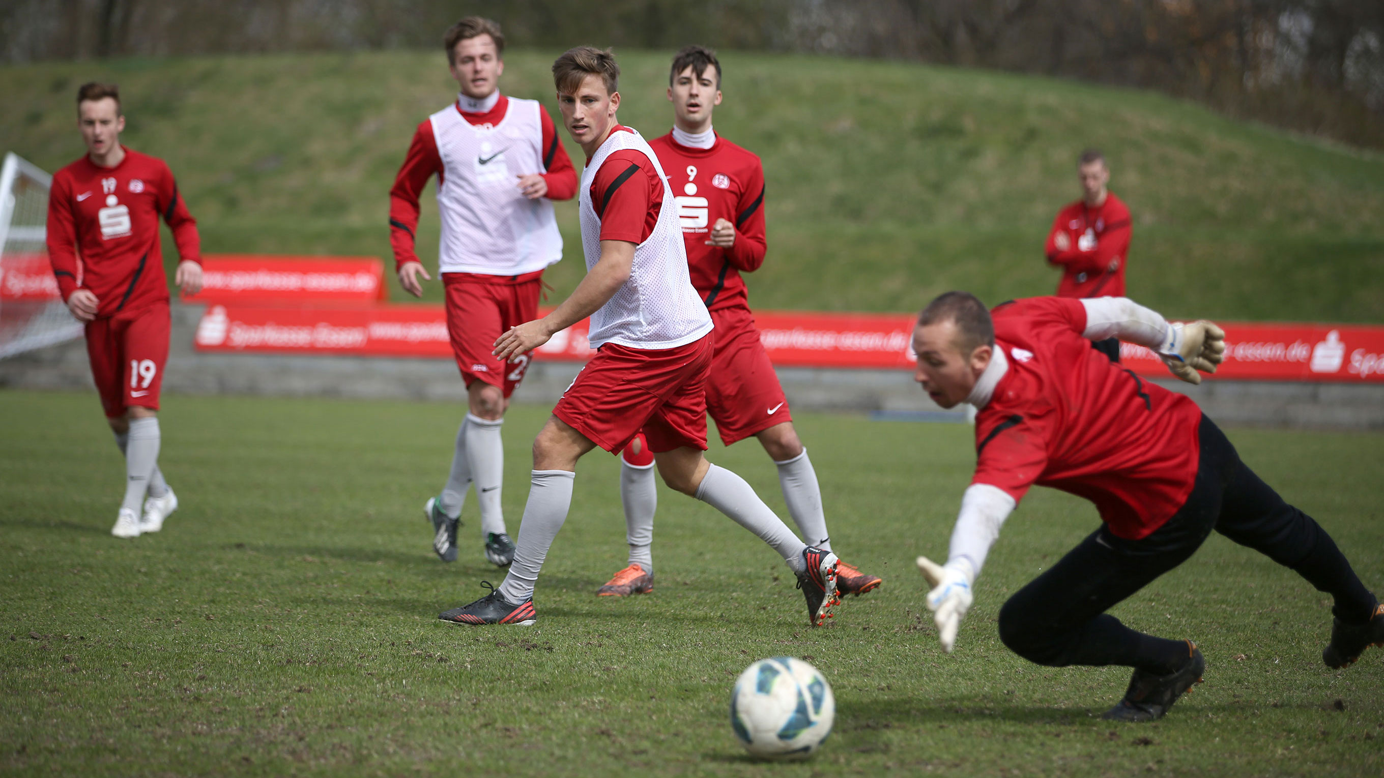 Training plus :: Aktive*r Ü 20 :: Trainer*in :: Training & Service ...