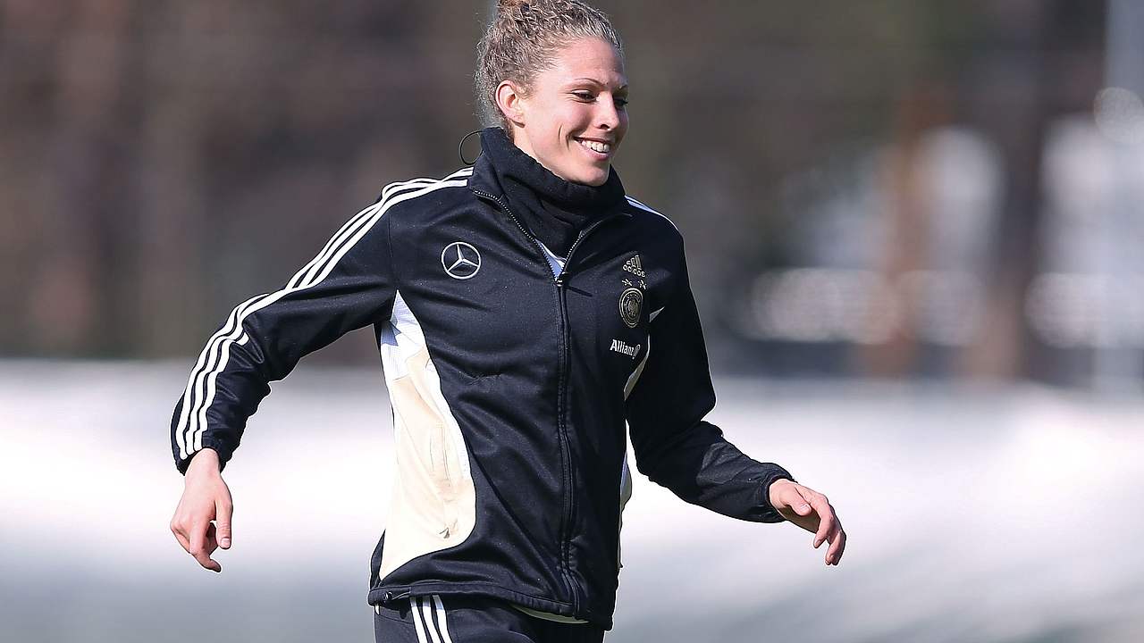 Am Stützpunkt wird der Grundstein gelegt :: DFB - Deutscher Fußball ...