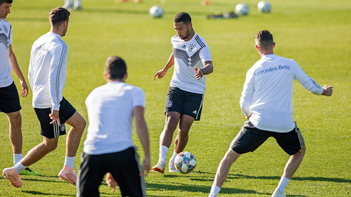 Serge Gnabry: Der Traum vom großen Turnier :: DFB - Deutscher Fußball ...