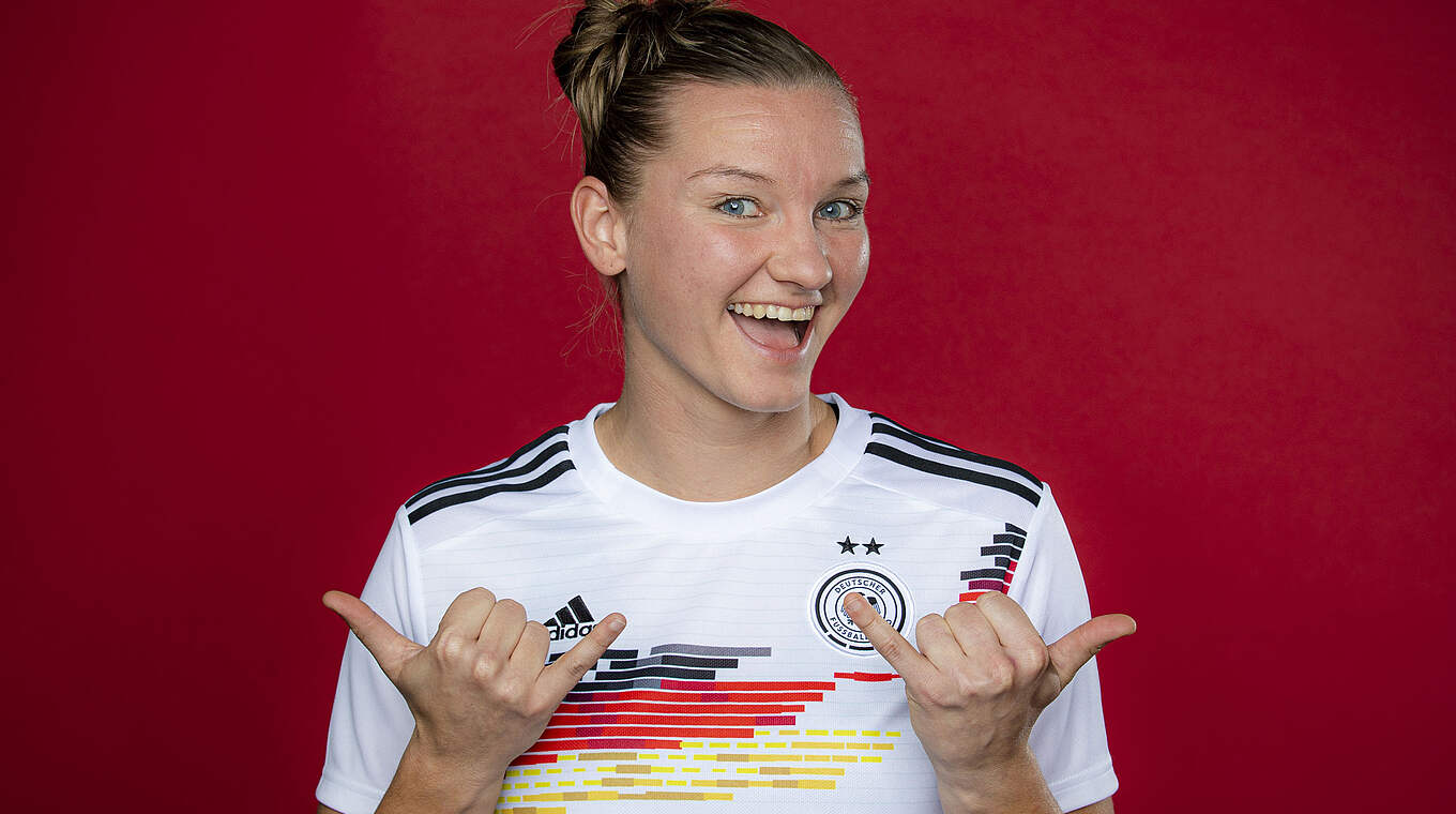 Alex Popp: "Wichtig, ein Zeichen zu setzen" :: DFB - Deutscher Fußball ...