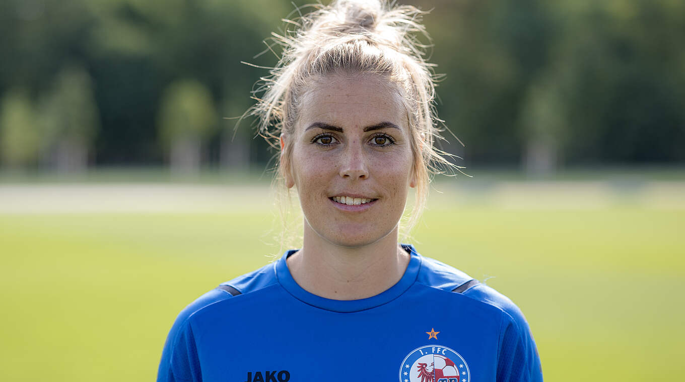 Turbine-Rückkehrerin Cramer: "Den Resetknopf gedrückt" :: DFB ...