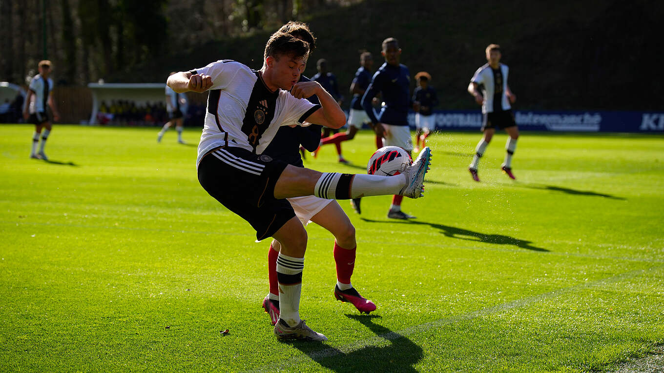 U 18 unterliegt in Frankreich knapp :: DFB - Deutscher Fußball-Bund e.V.