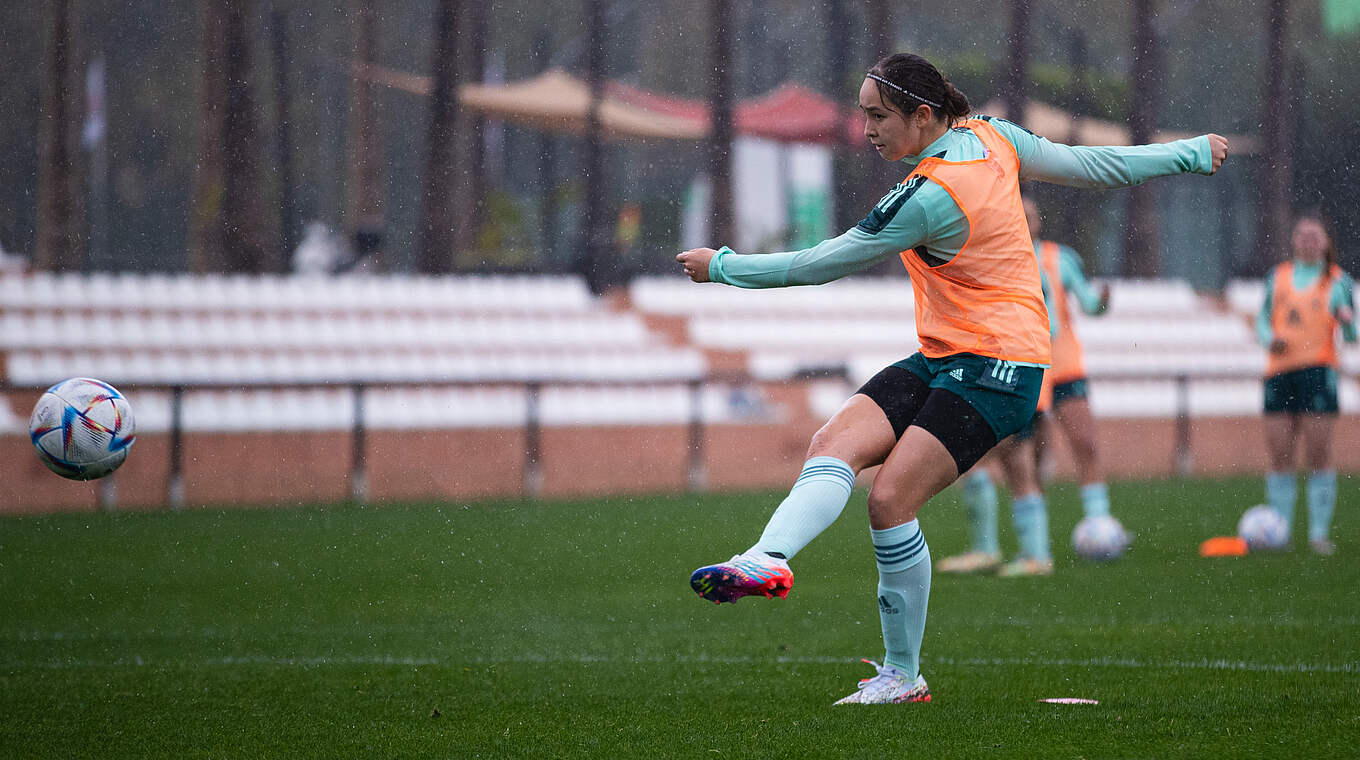 Lina Backhaus: "Wir haben nie aufgegeben" :: DFB - Deutscher Fußball ...