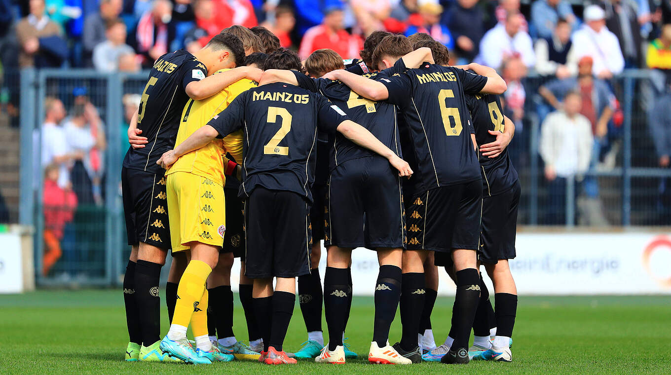 Live auf Youtube: Mainz mit Heimvorteil im Finale gegen BVB :: DFB ...