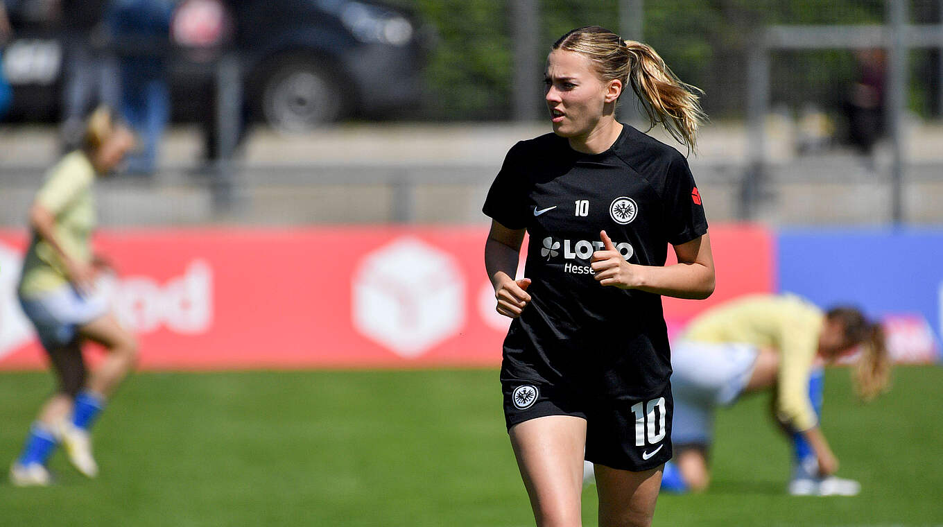 Laura Freigang: "Platz drei verteidigen" :: DFB - Deutscher Fußball ...