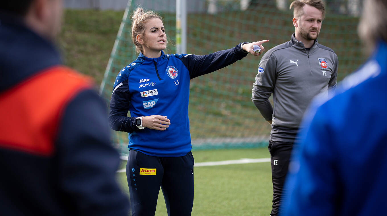 Duale Karriere: Entain Foundation unterstützt DFB-Trainerinnenprojekt ...