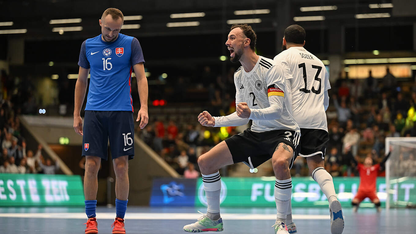 DFB-Futsaler siegen erstmals in Eliterunde :: DFB - Deutscher Fußball ...