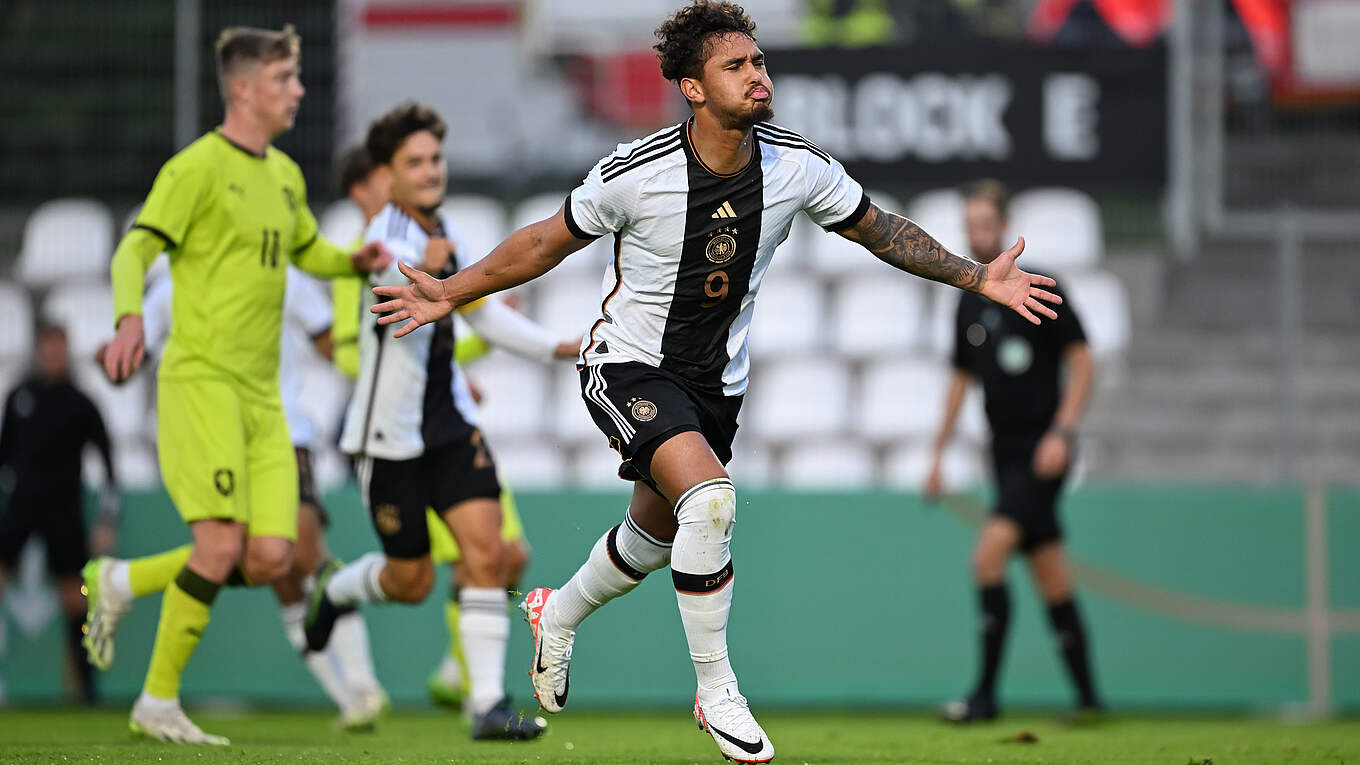 Heimsieg gegen Tschechien :: DFB - Deutscher Fußball-Bund e.V.