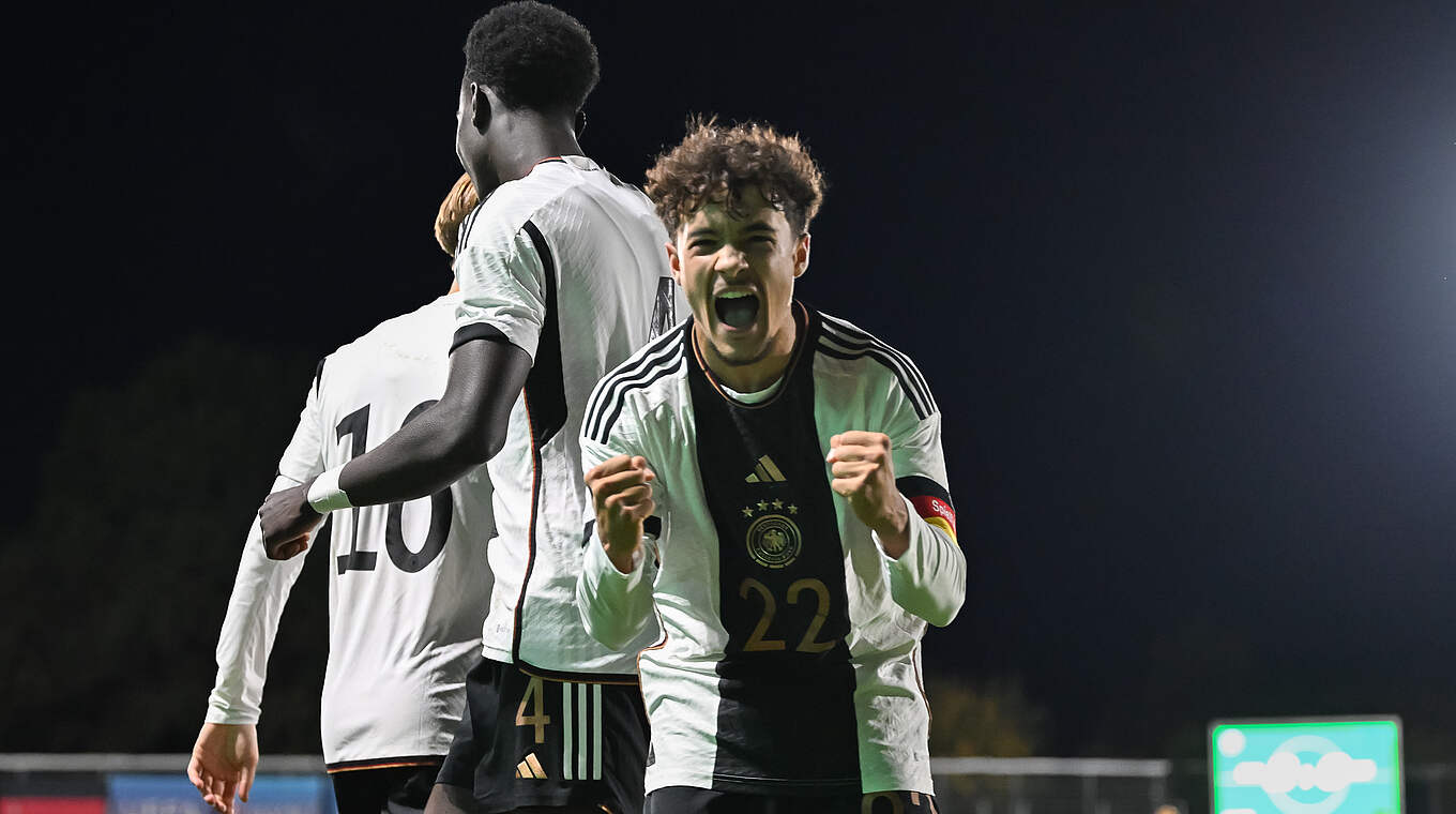 Heimsieg gegen Tschechien :: DFB - Deutscher Fußball-Bund e.V.