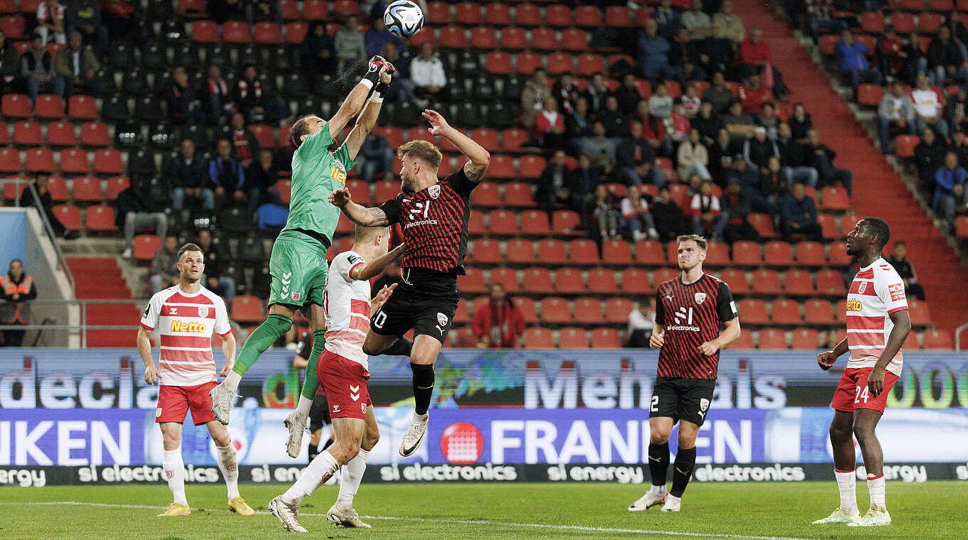 Jahn-Torhüter Felix Gebhardt: "Immer wieder neu beweisen" :: DFB ...