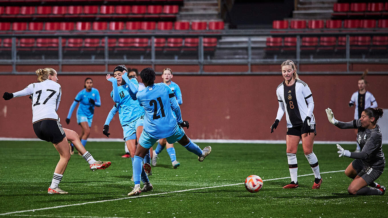 EM-Qualifikation: Auftaktsieg gegen Israel :: DFB - Deutscher Fußball ...