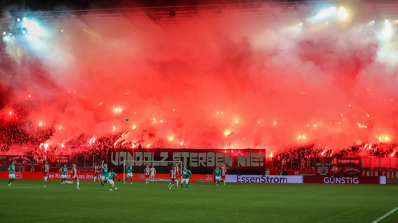 28.000 Euro Geldstrafe für Rot-Weiss Essen :: DFB - Deutscher Fußball-Bund e.V.