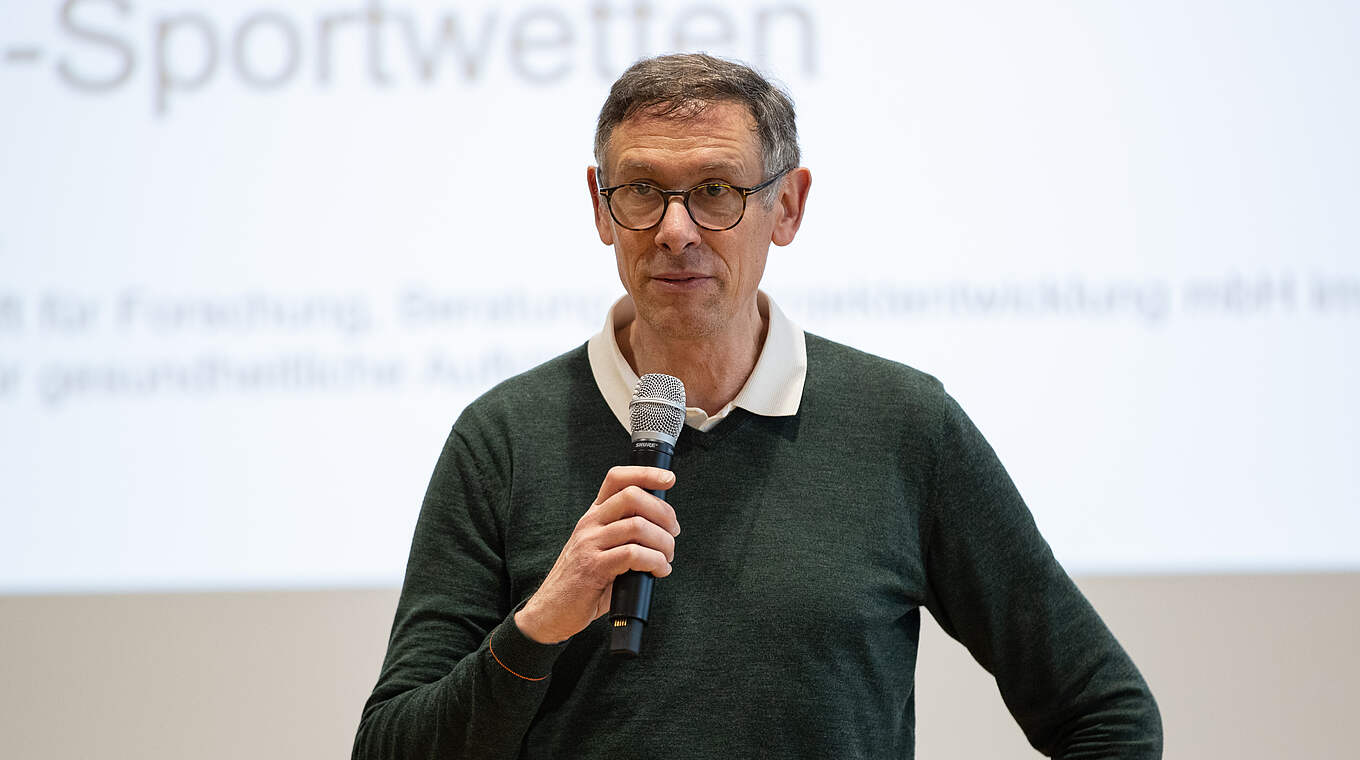 Suchtgefahr bei Sportwetten: "Das Wissen in die Breite tragen" :: DFB ...