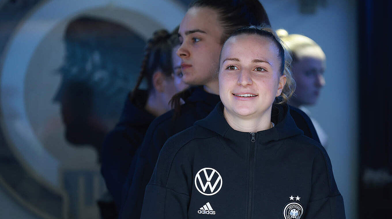 Vanessa Diehm: "Alle freuen sich schon riesig auf die WM" :: DFB ...