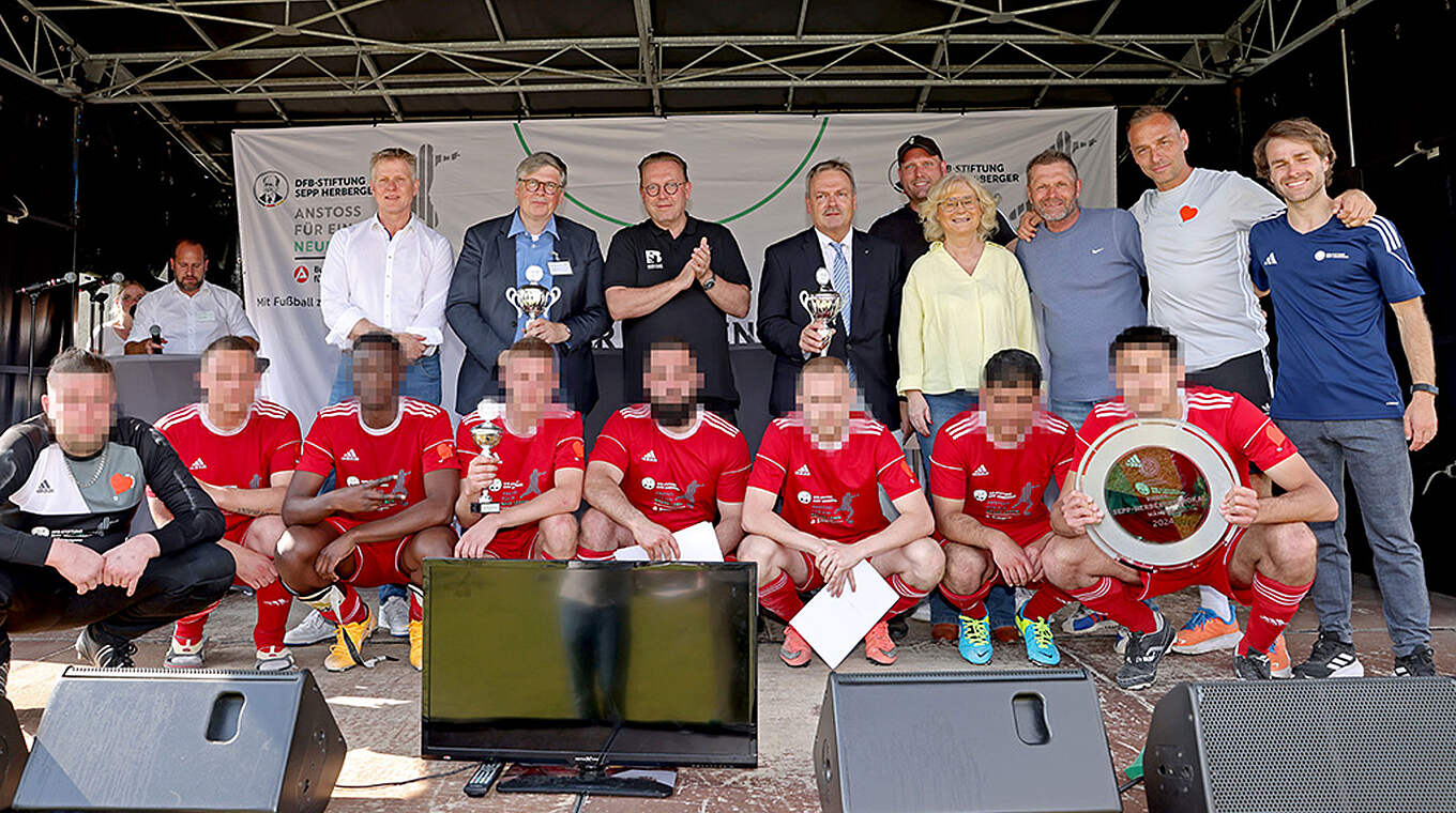SG JA Hameln/JVA Vechta gewinnt Sepp-Herberger-Pokal 2024 :: DFB ...